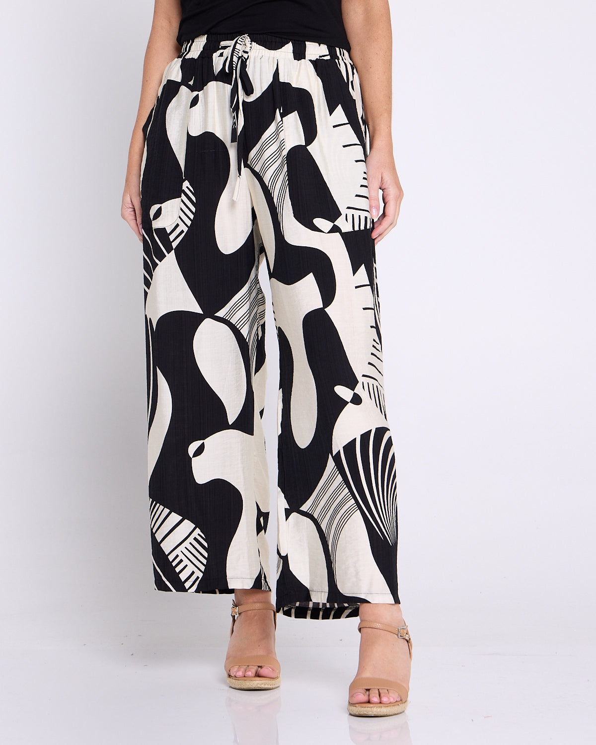 Amanda Wide Leg Pants – Black & Cream Abstract Print – TULIO Fashion