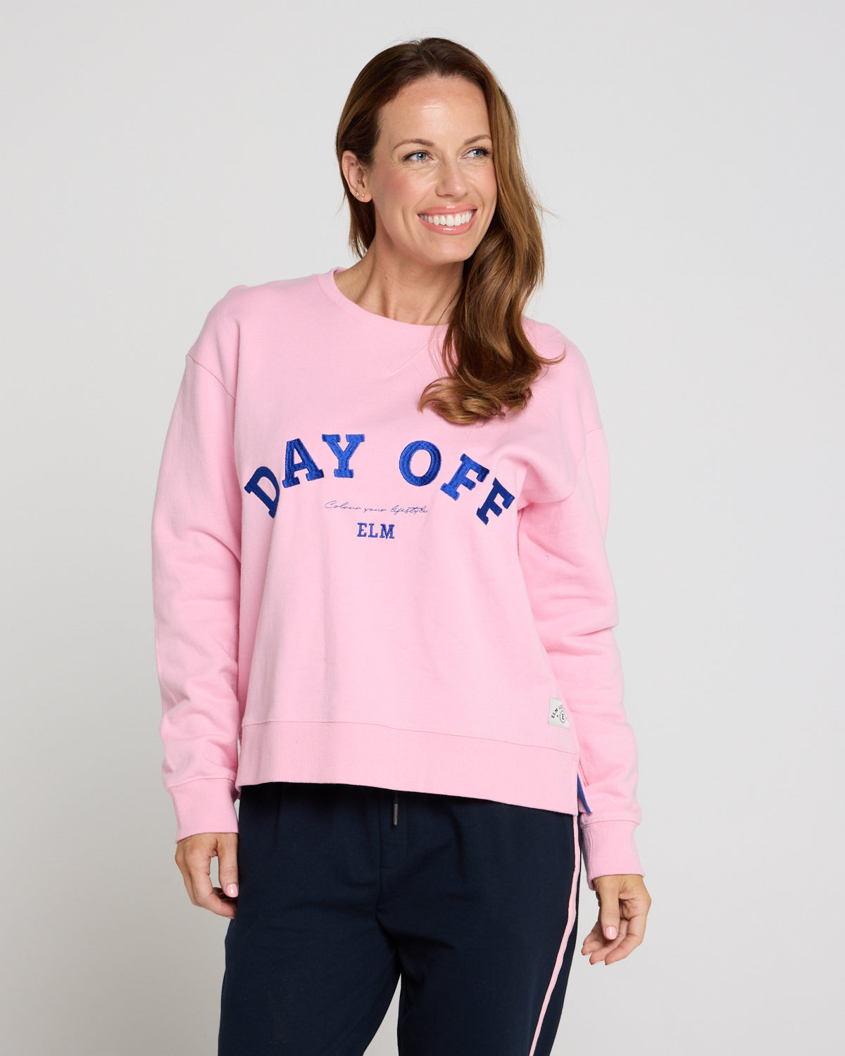 Day Off Crew Soft Pink | Elm Lifestyle Sweatshirt – TULIO Fashion
